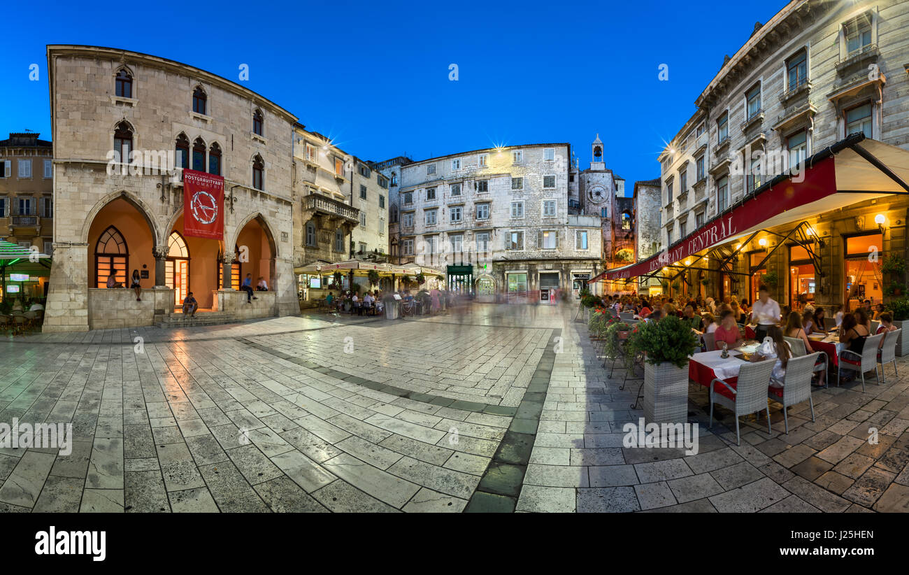 SPLIT, CROATIA - JUNE 28, 2014: Panorama of Narodni Trg and Iron Gate ...