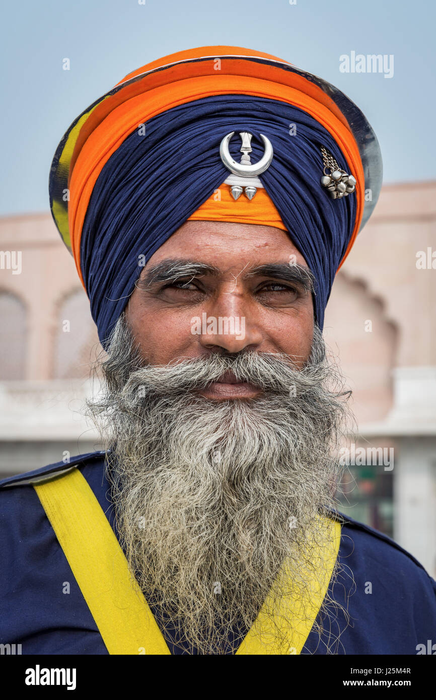 Man sikh hi-res stock photography and images - Alamy