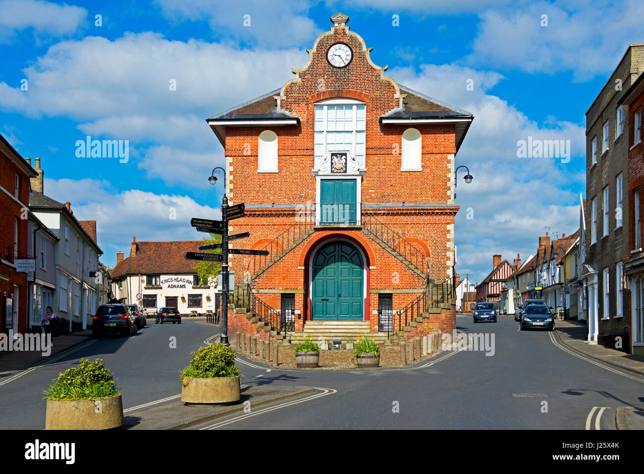 Woodbridge town hall suffolk england hi-res stock photography and ...