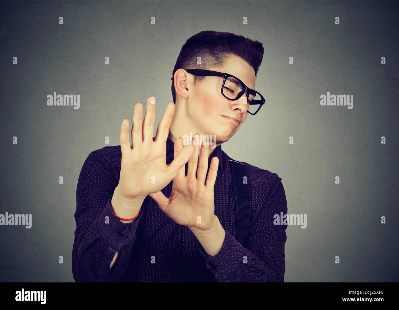 Expression disgust emotion fear hi-res stock photography and images - Alamy