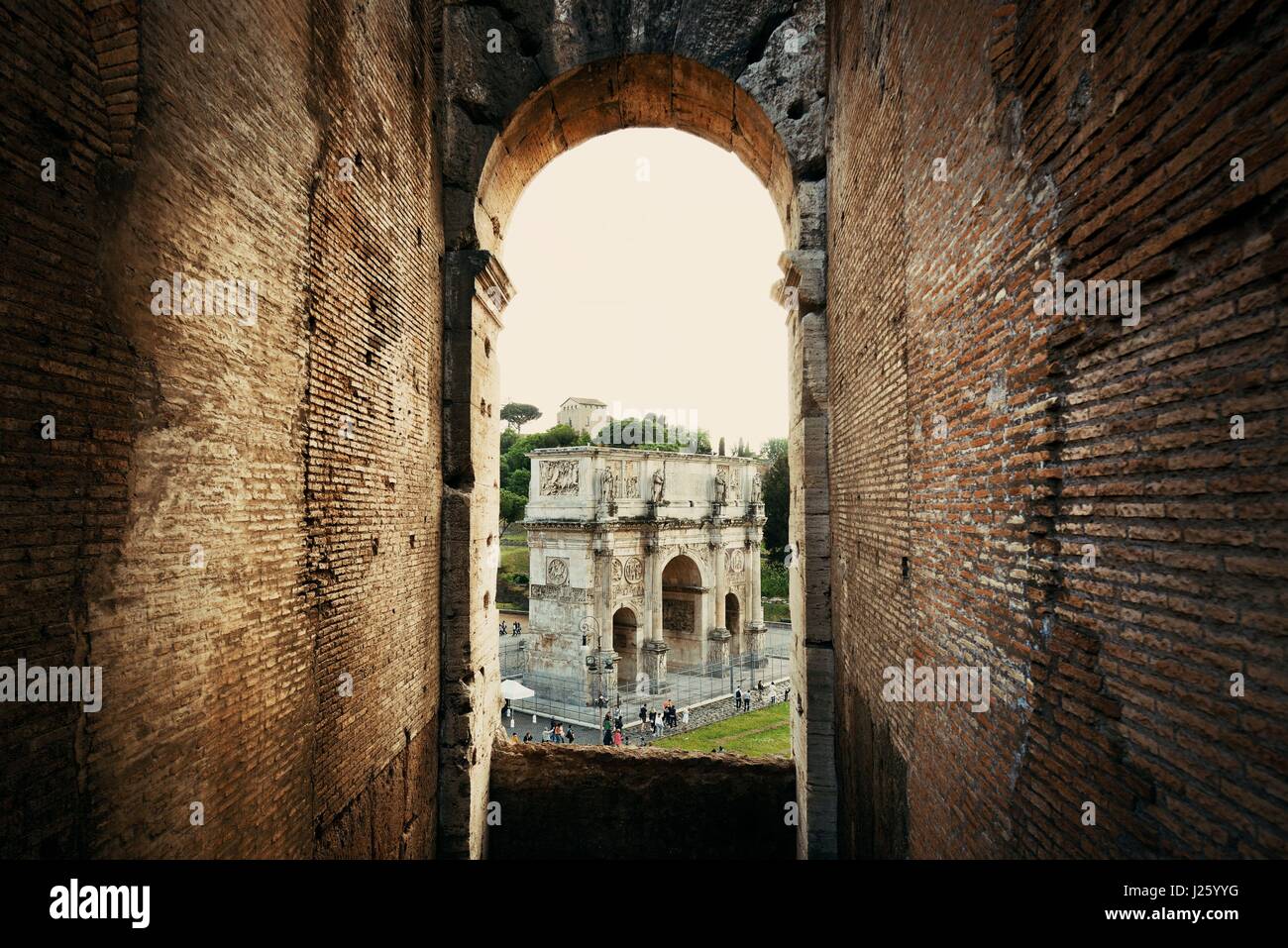 Archway in colosseum arch constantine hi-res stock photography and ...