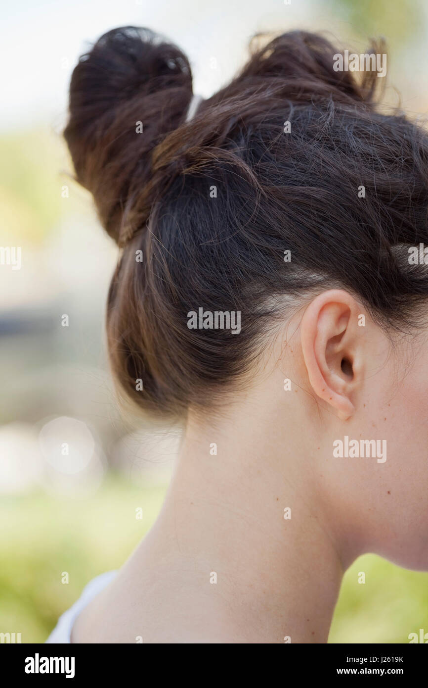Hair bun rear view hi-res stock photography and images - Alamy