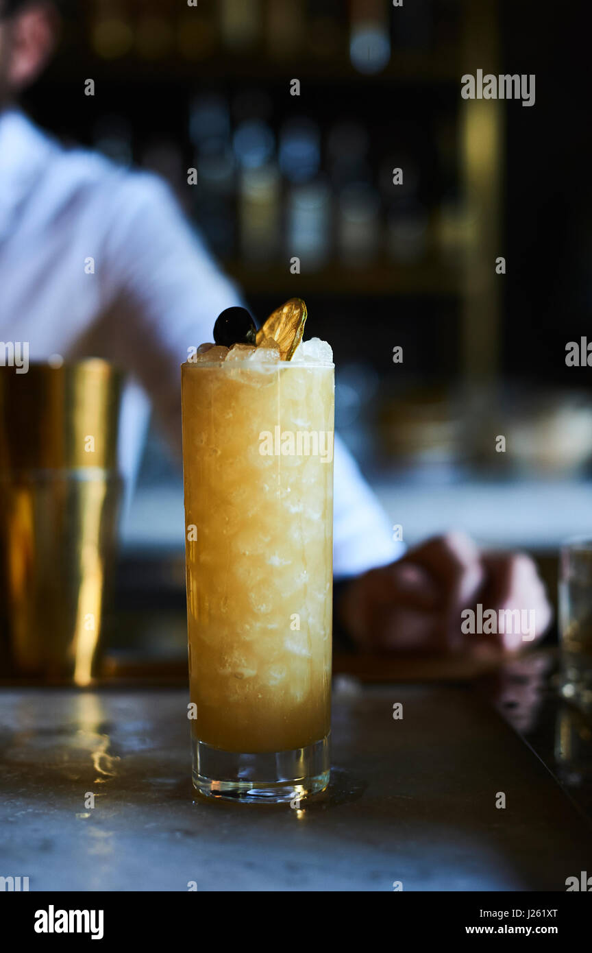 Mixologist crafting cocktails at bar stella in Los Angeles, CA Stock ...