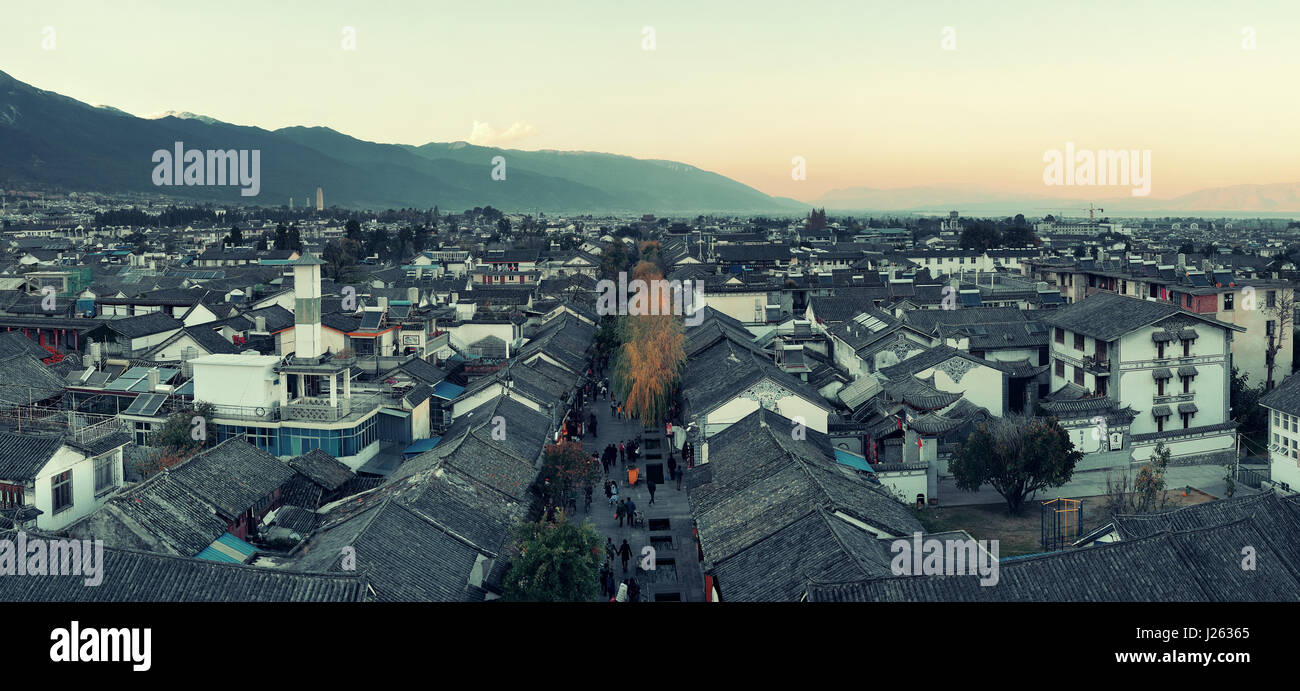 Dali old town rooftop view at sunset. Yunnan, China Stock Photo - Alamy