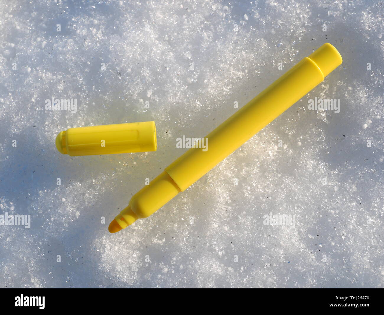 marker in the snow Stock Photo - Alamy