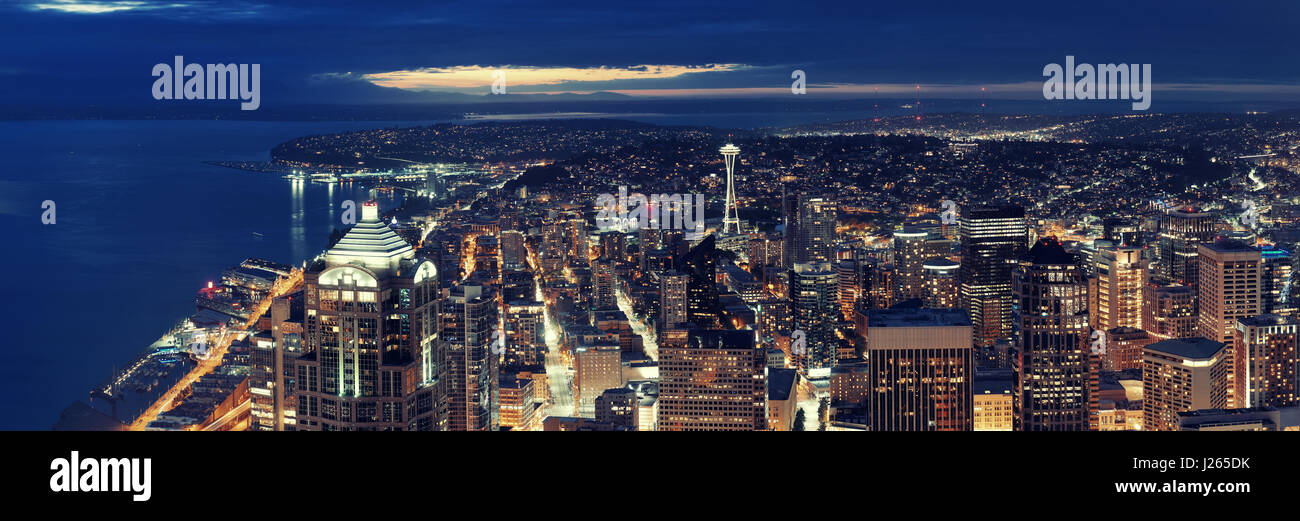 Seattle rooftop panorama view with urban architecture at night Stock ...