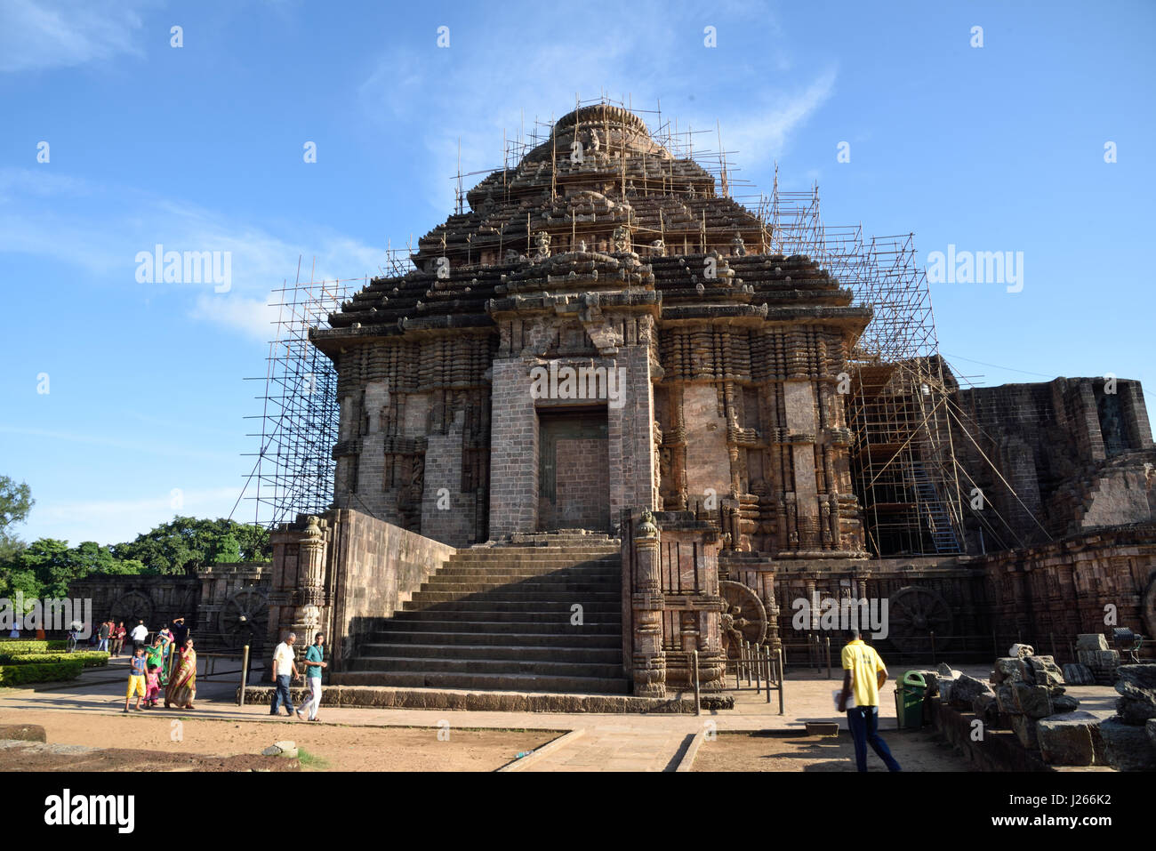 Konark sun temple statue hi-res stock photography and images - Alamy