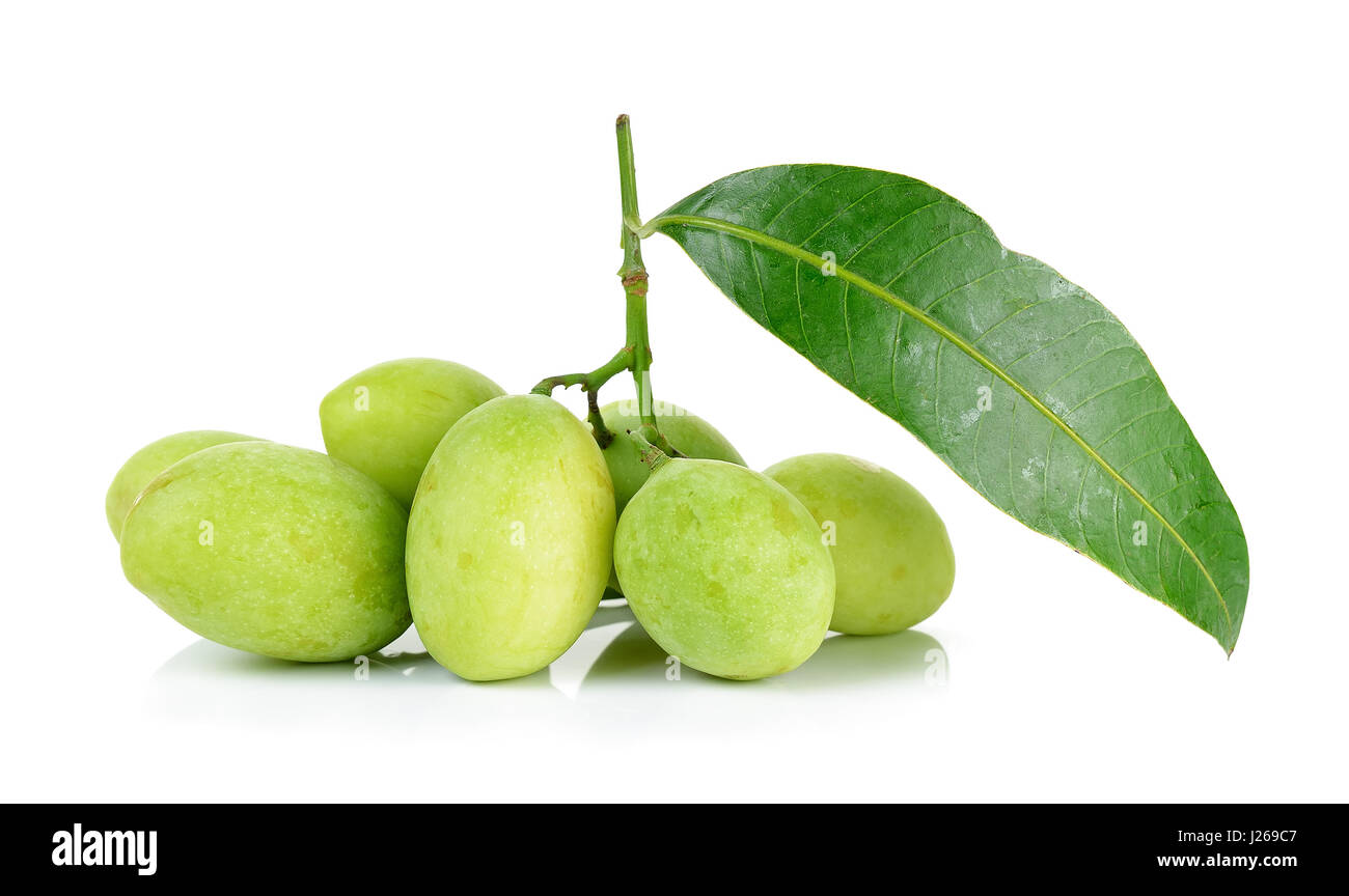 Green marian plum or maprang isolated on white Stock Photo - Alamy