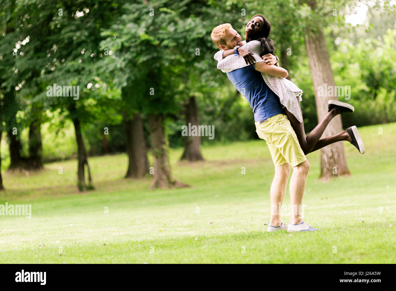 Black couple dancing hi-res stock photography and images - Alamy