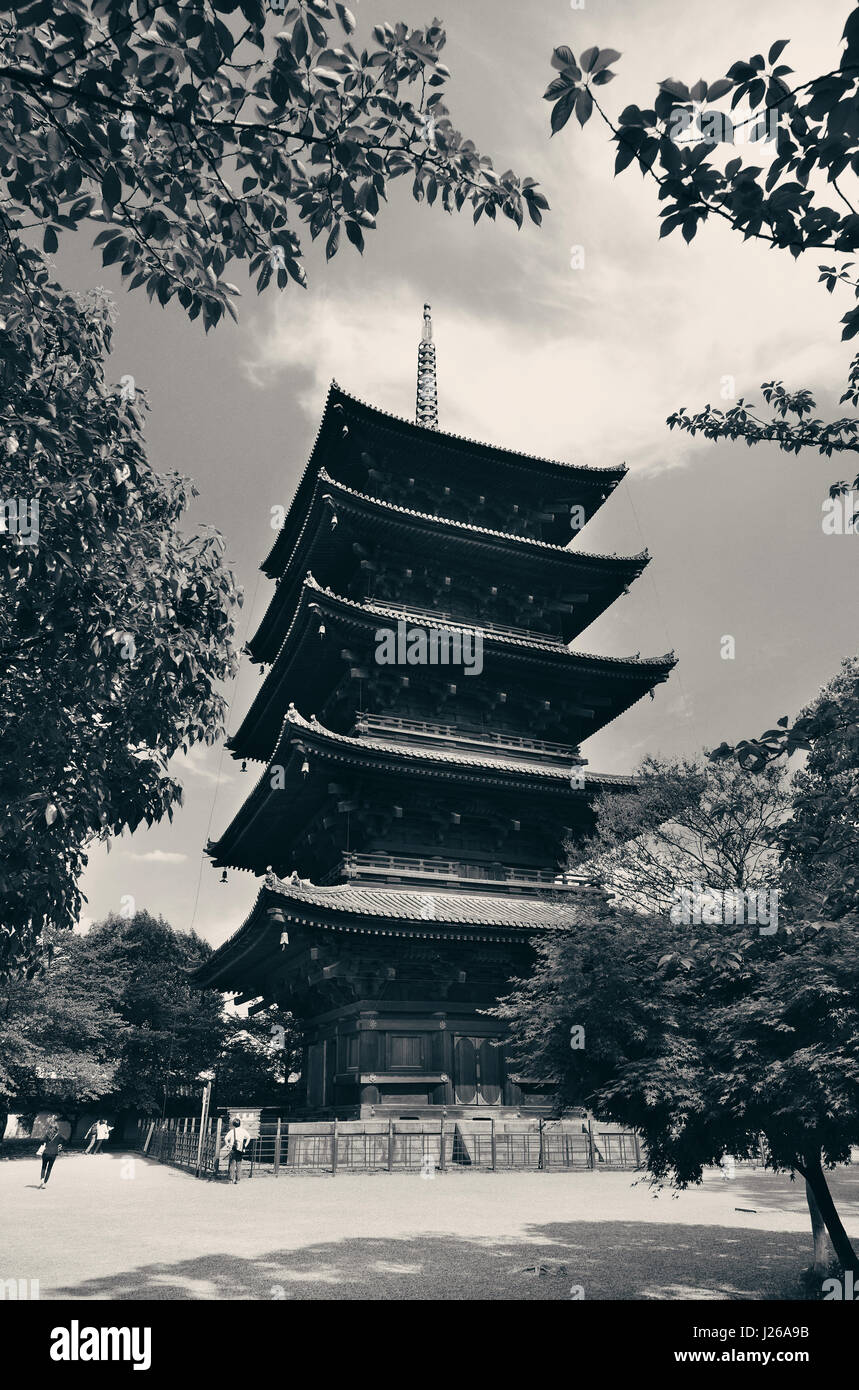 Toji temple kyoto pagoda hi-res stock photography and images - Alamy