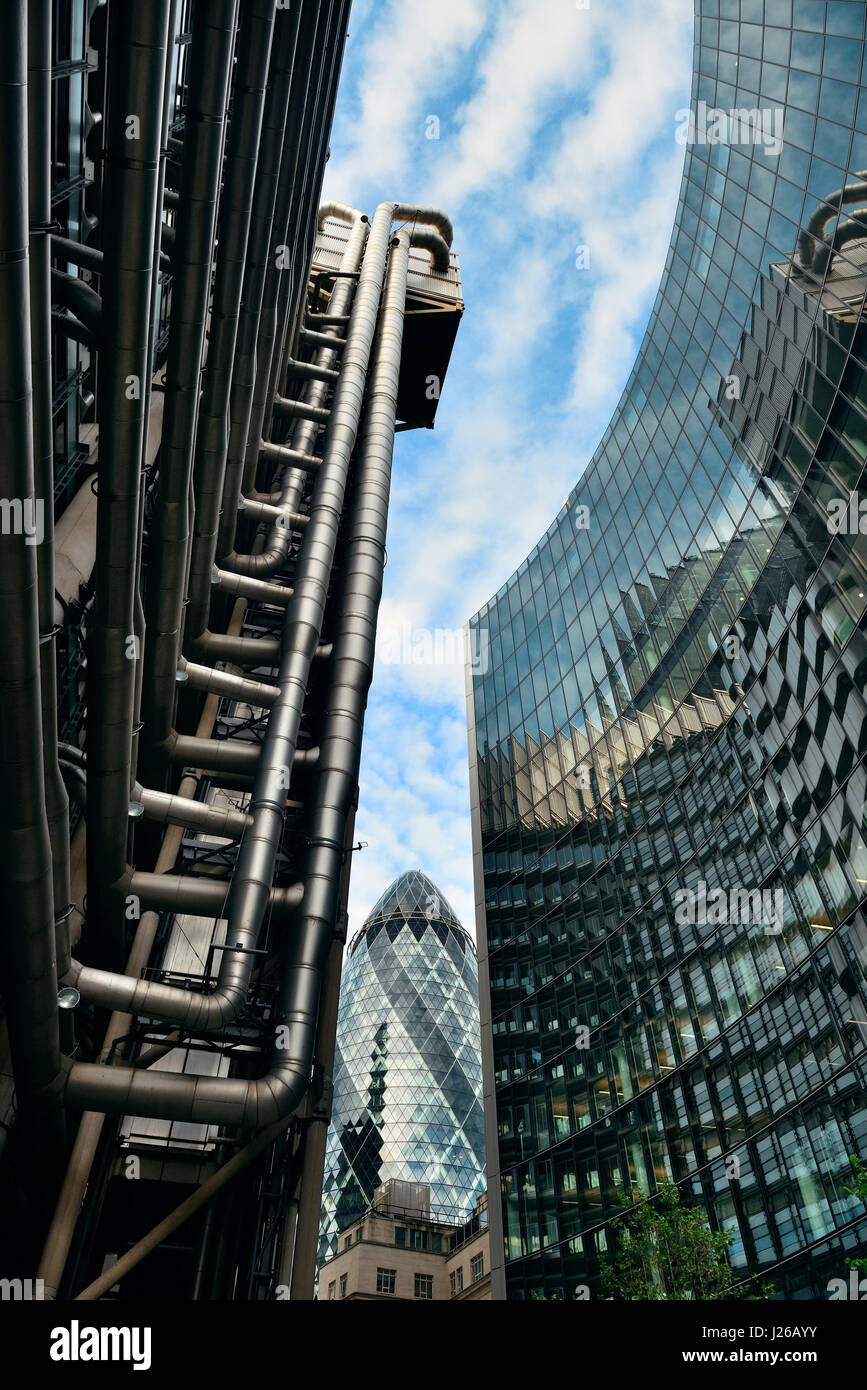 Foreign office building london exterior hi-res stock photography and ...