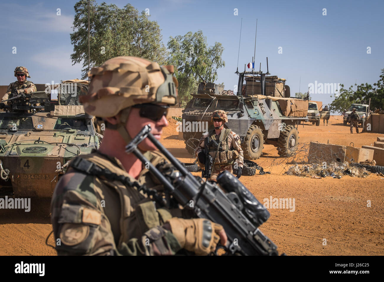 Daily life of french soldiers of barkhane military operation in Mali ...