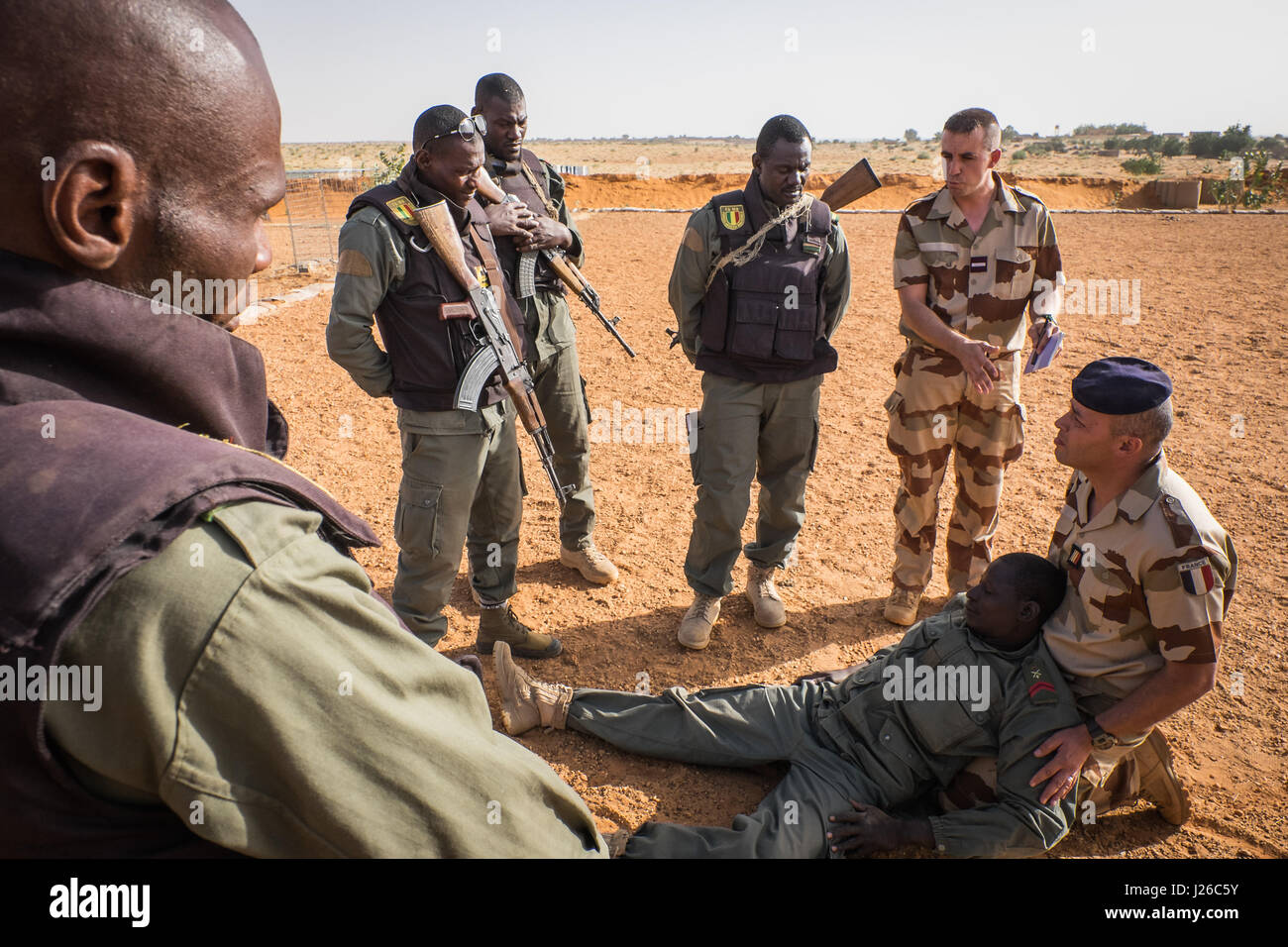 Daily life of french soldiers of barkhane military operation in Mali ...
