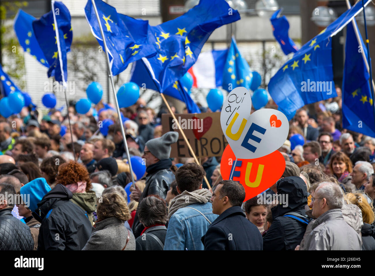 Puls of Europe movement, a pro-European citizen's initiative, people ...