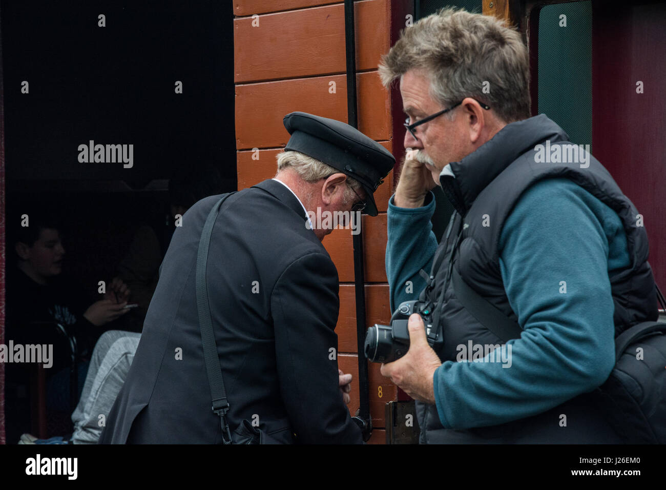 Old man train station hi-res stock photography and images - Alamy