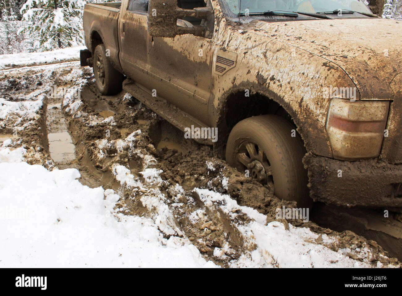 Stuck mud vehicle hi-res stock photography and images - Alamy