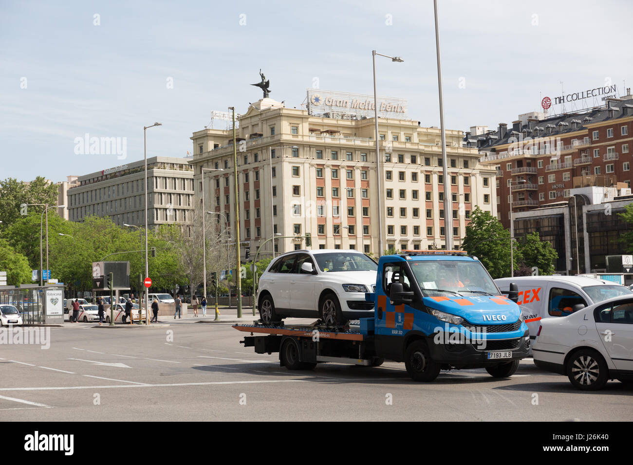 Plaza de cristobal colon hi-res stock photography and images - Alamy