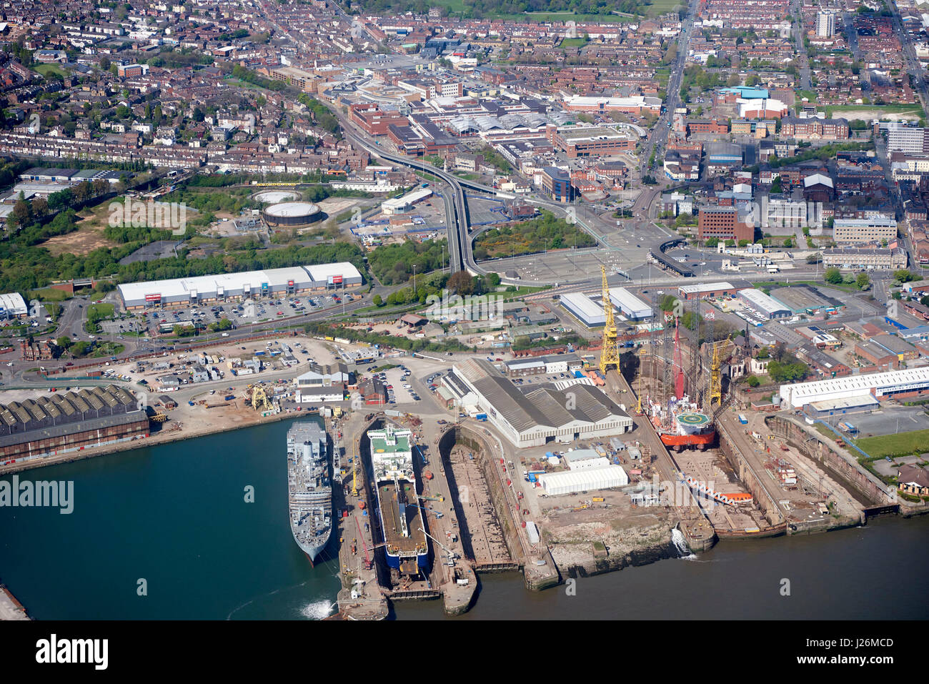 Birkenhead shipbuilding hi-res stock photography and images - Alamy