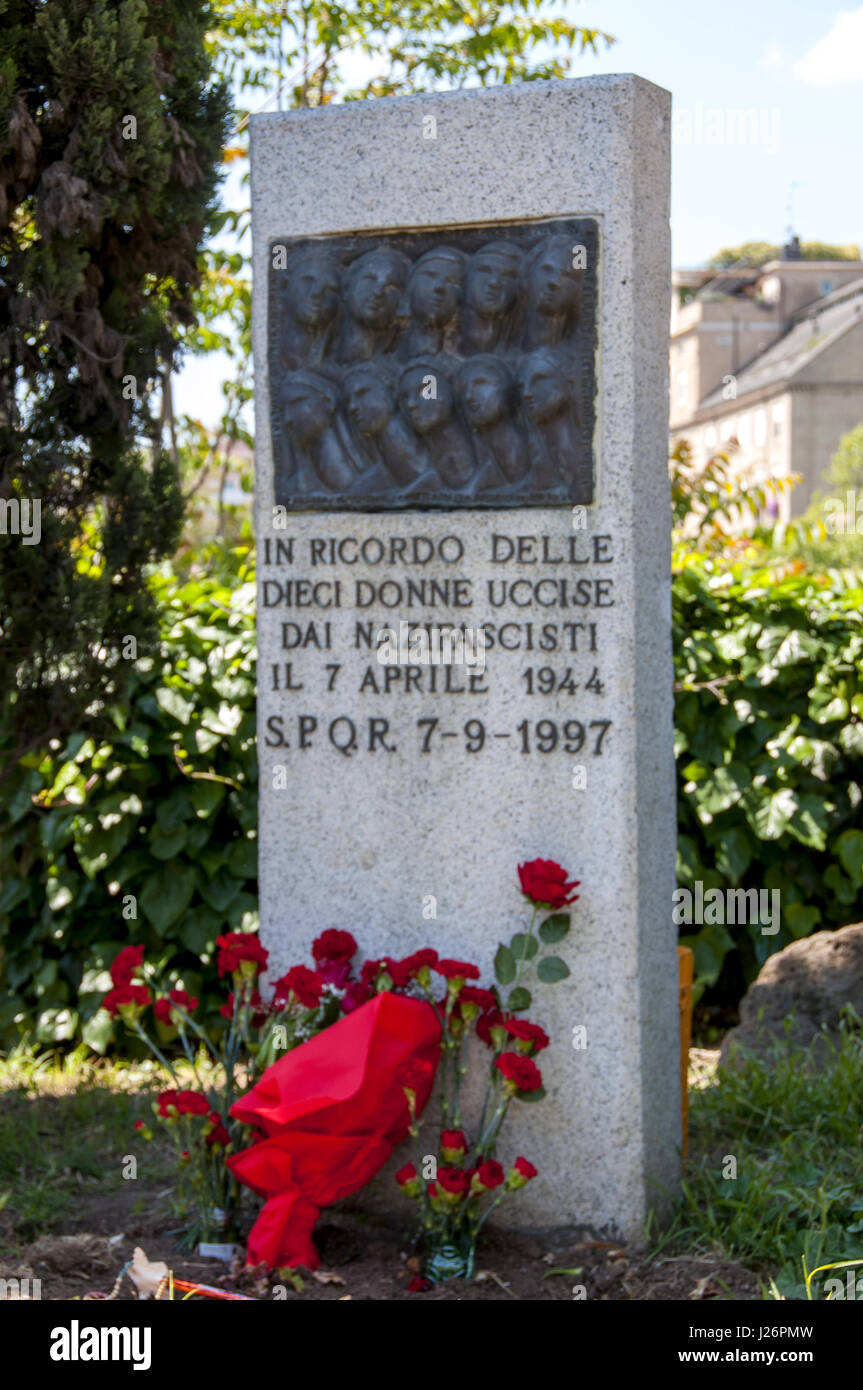 1944 liberation of rome hi-res stock photography and images - Alamy