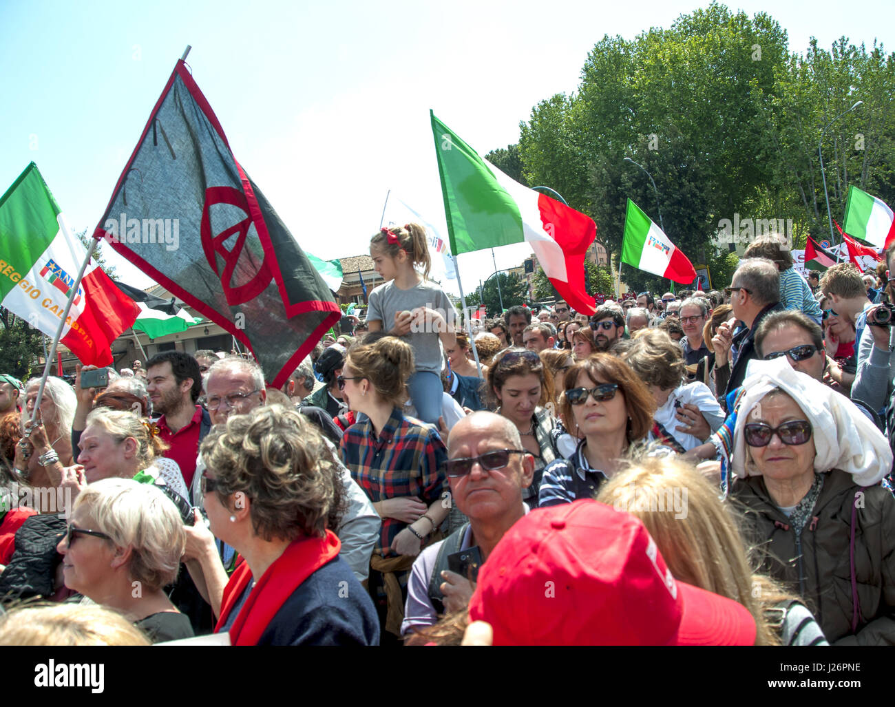 Rome celebrated the recurrence of Liberation with a procession called ...