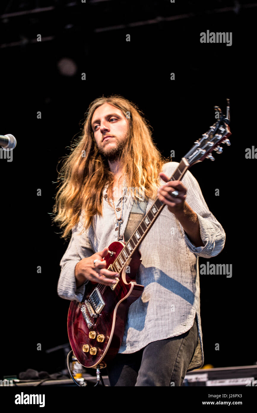 Vetiver Band High Resolution Stock Photography and Images - Alamy