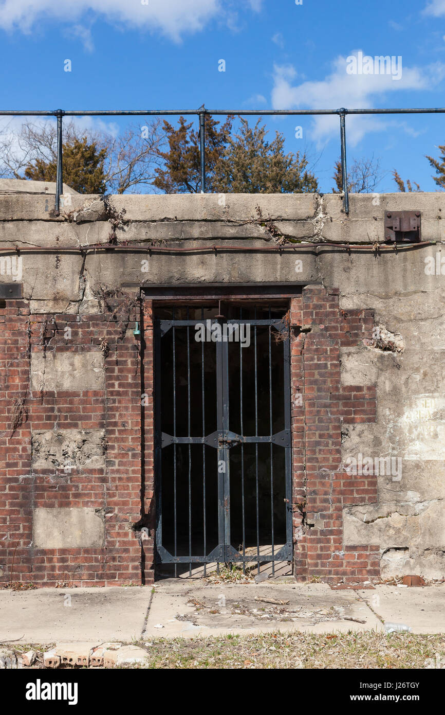 Fort blockhouse gun battery hi-res stock photography and images - Alamy