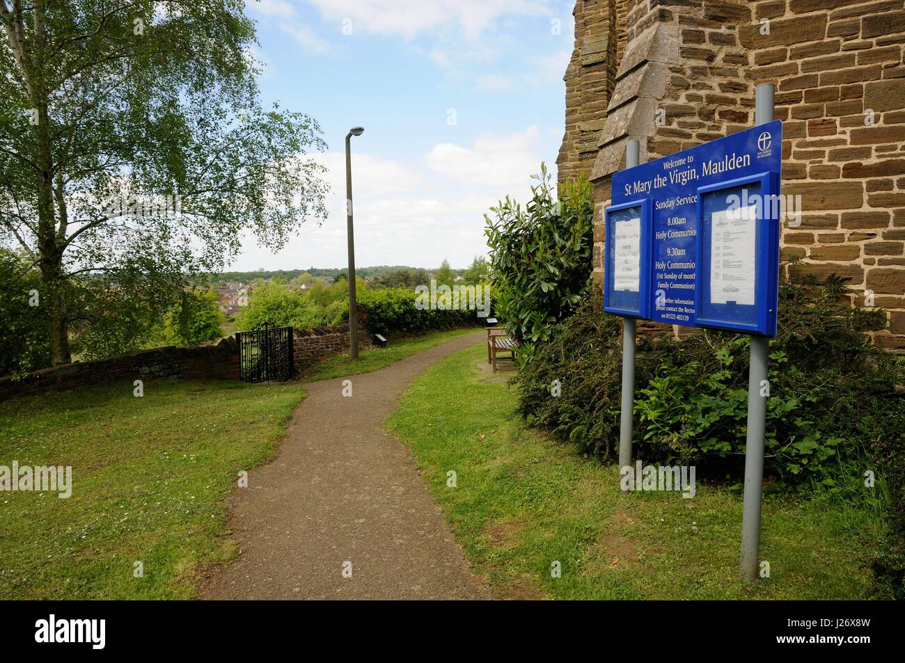 St mary the virgin churc hi-res stock photography and images - Alamy