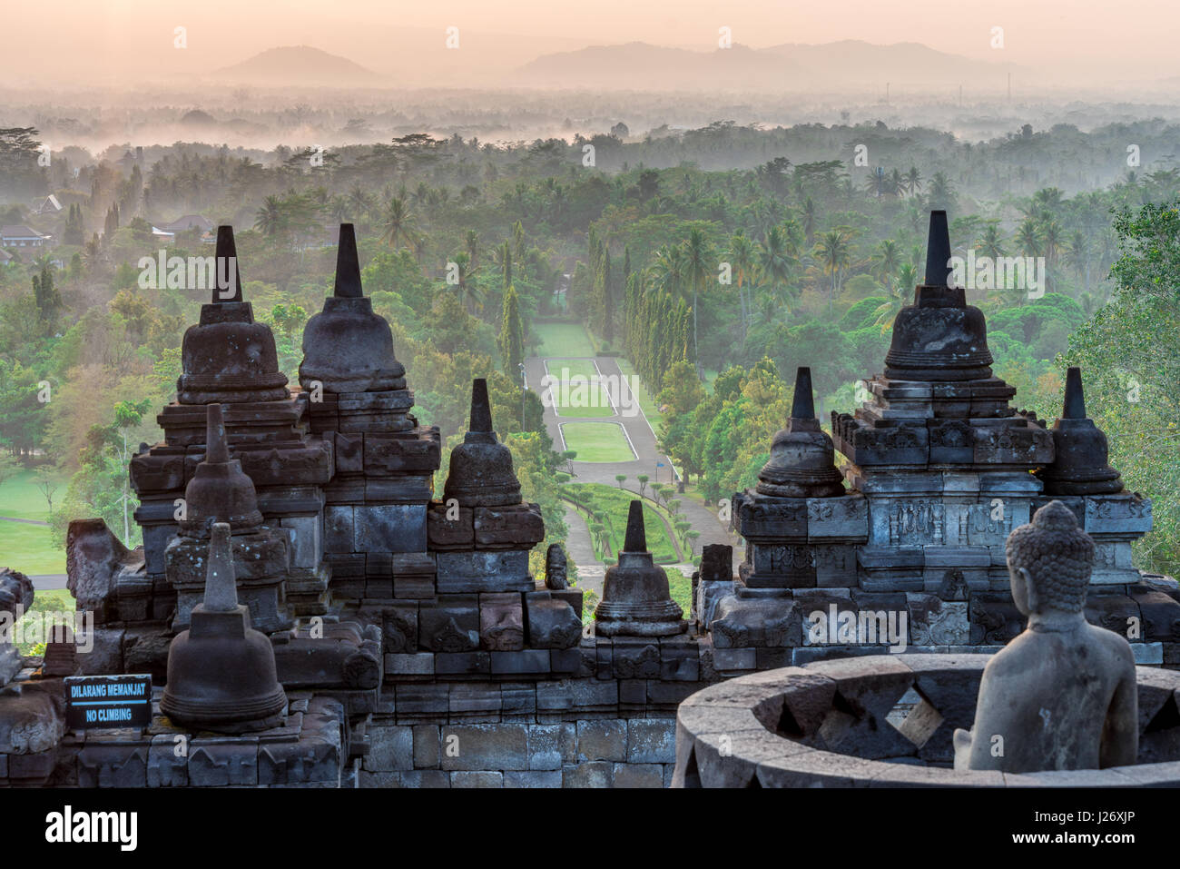 9th century Stone Stupa at sunrise at Borobudur Buddhist temple ...