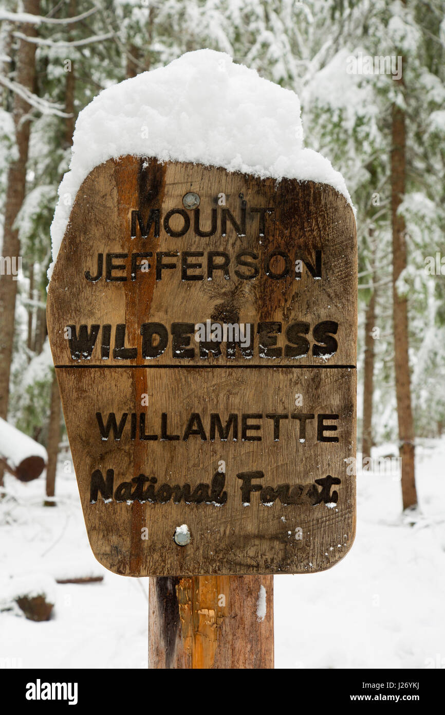 Wilderness boundary sign by Marion Lake Trail in snow, Mt Jefferson ...