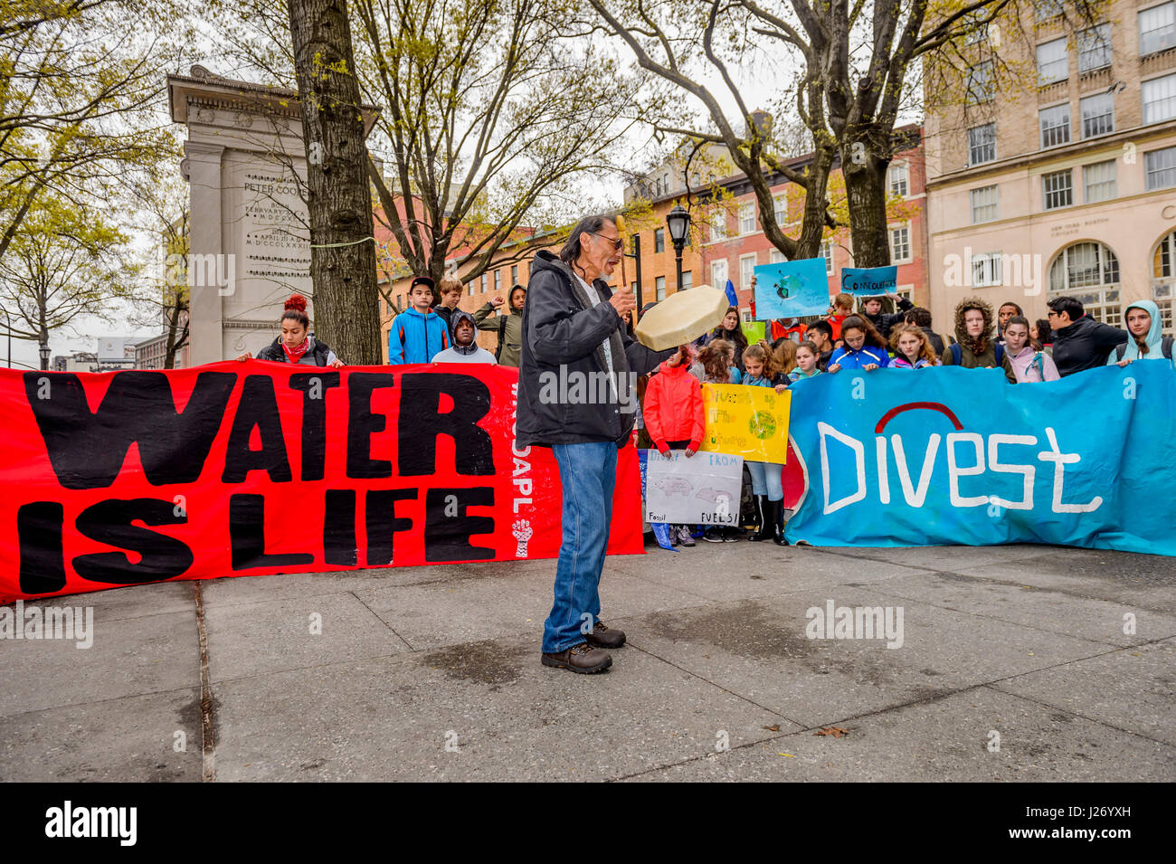 New York, USA. 25th Apr, 2017. Hundreds turned out in the rain for a ...