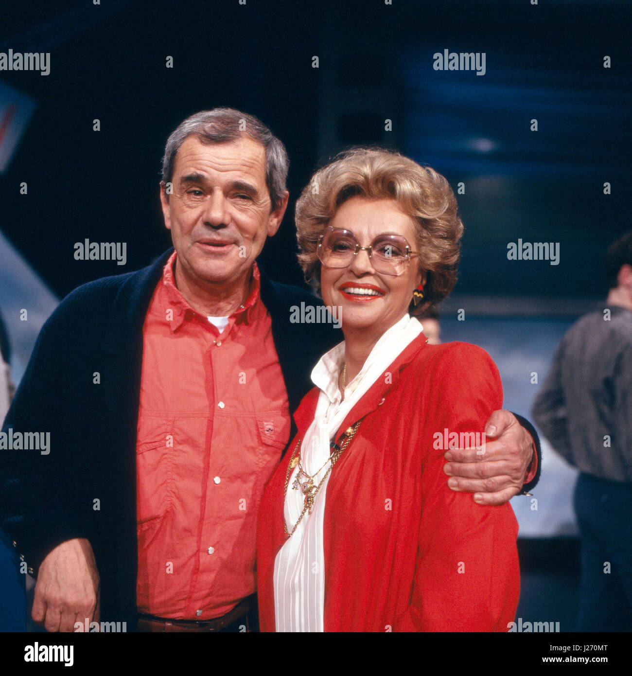 Deutscher Schauspieler Walter Giller mit Ehefrau Nadja Tiller ...