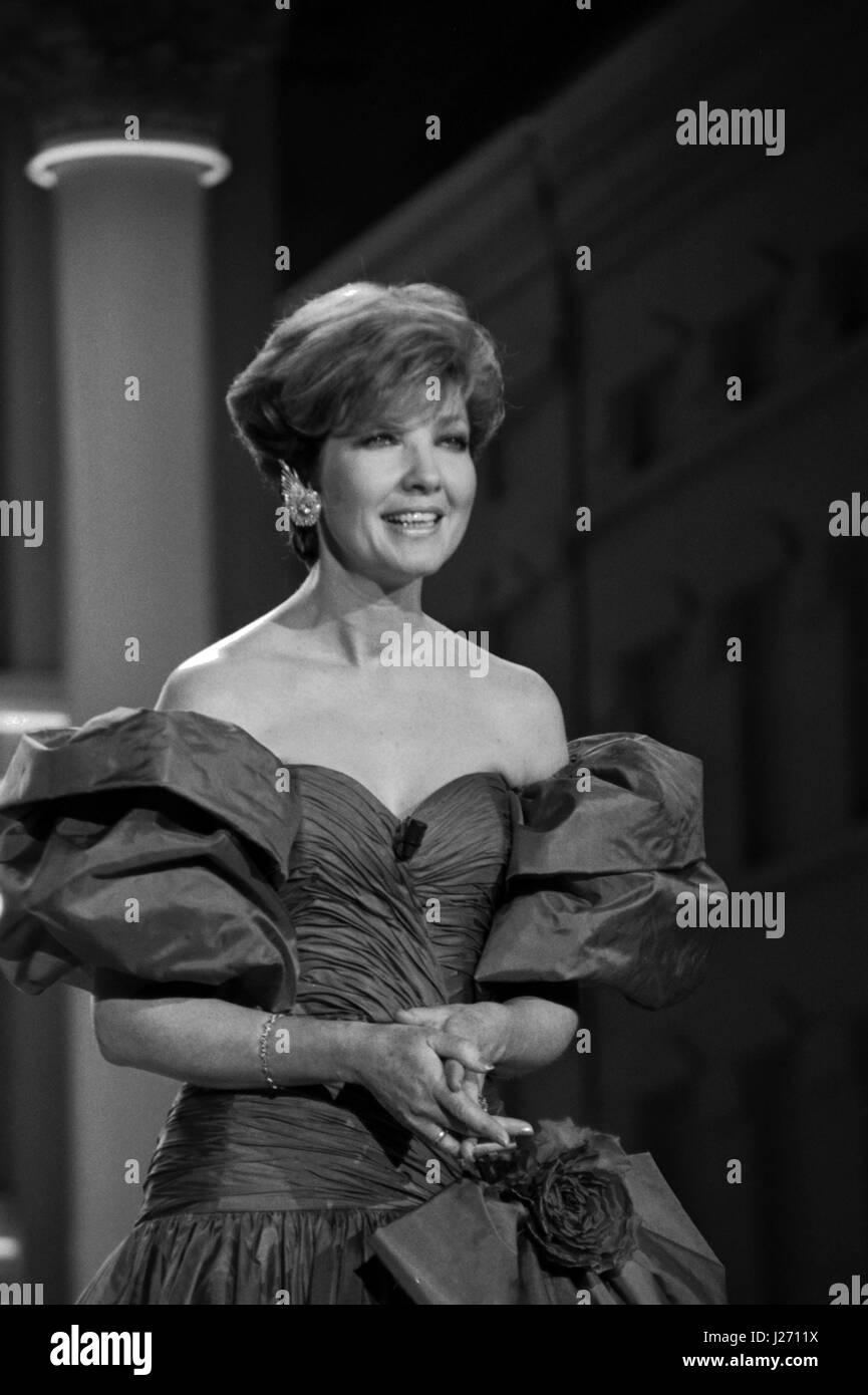 Caroline Reiber's Instagram, Twitter & Facebook on IDCrawl