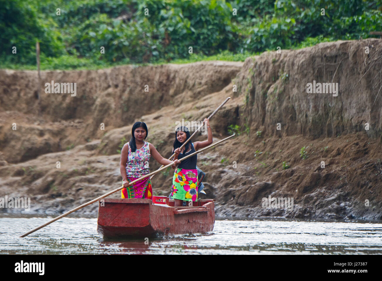 Embera women hi-res stock photography and images - Alamy