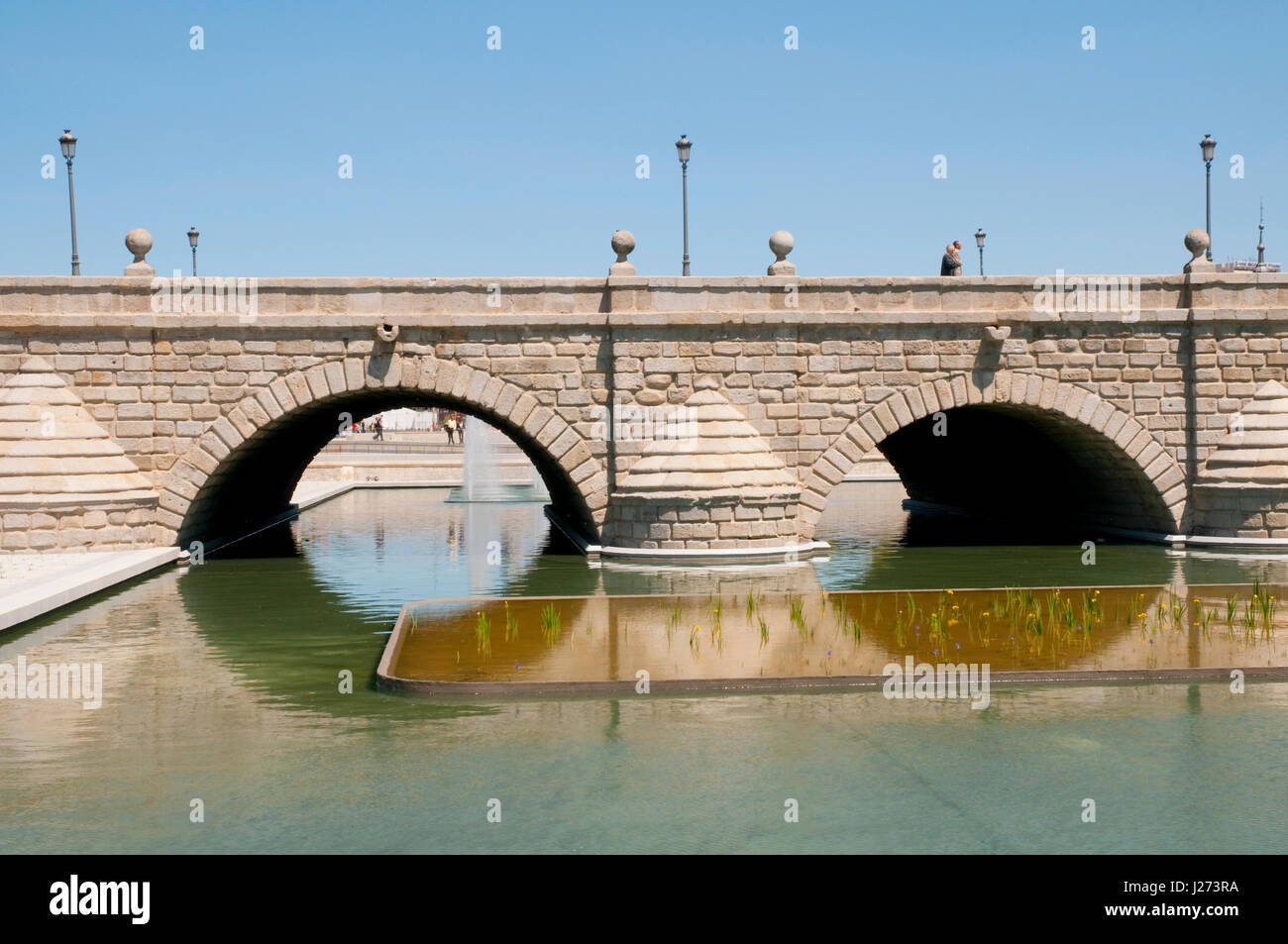 Arquitectura de ingeniería hi-res stock photography and images - Alamy
