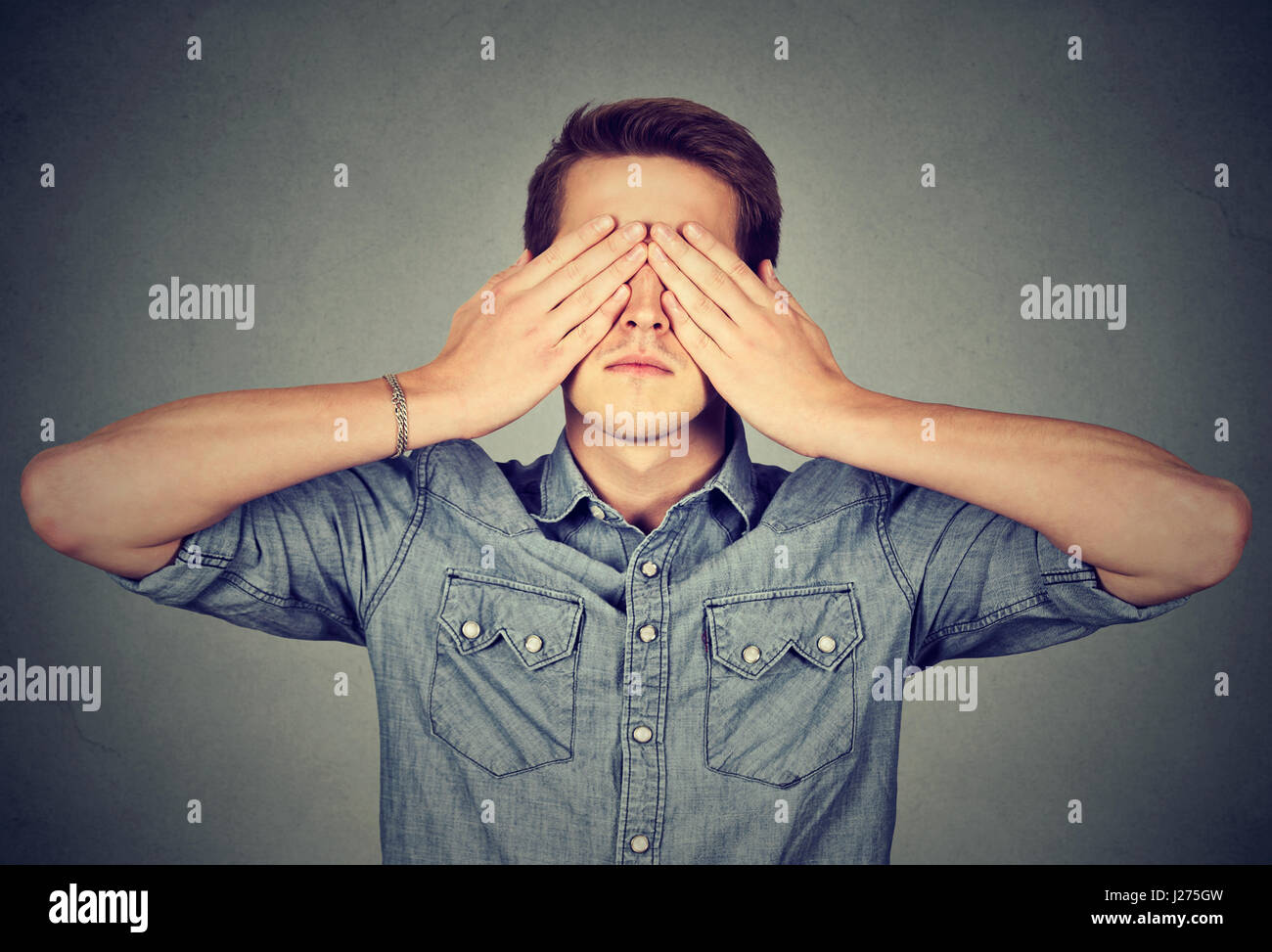 Hand covering eyes hi-res stock photography and images - Alamy