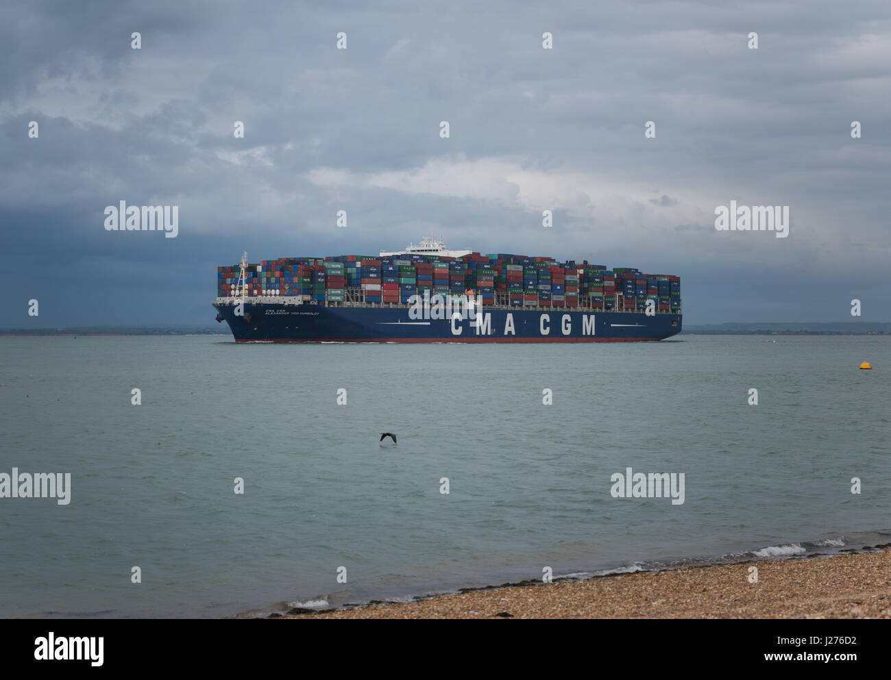 Large container ship hi-res stock photography and images - Alamy