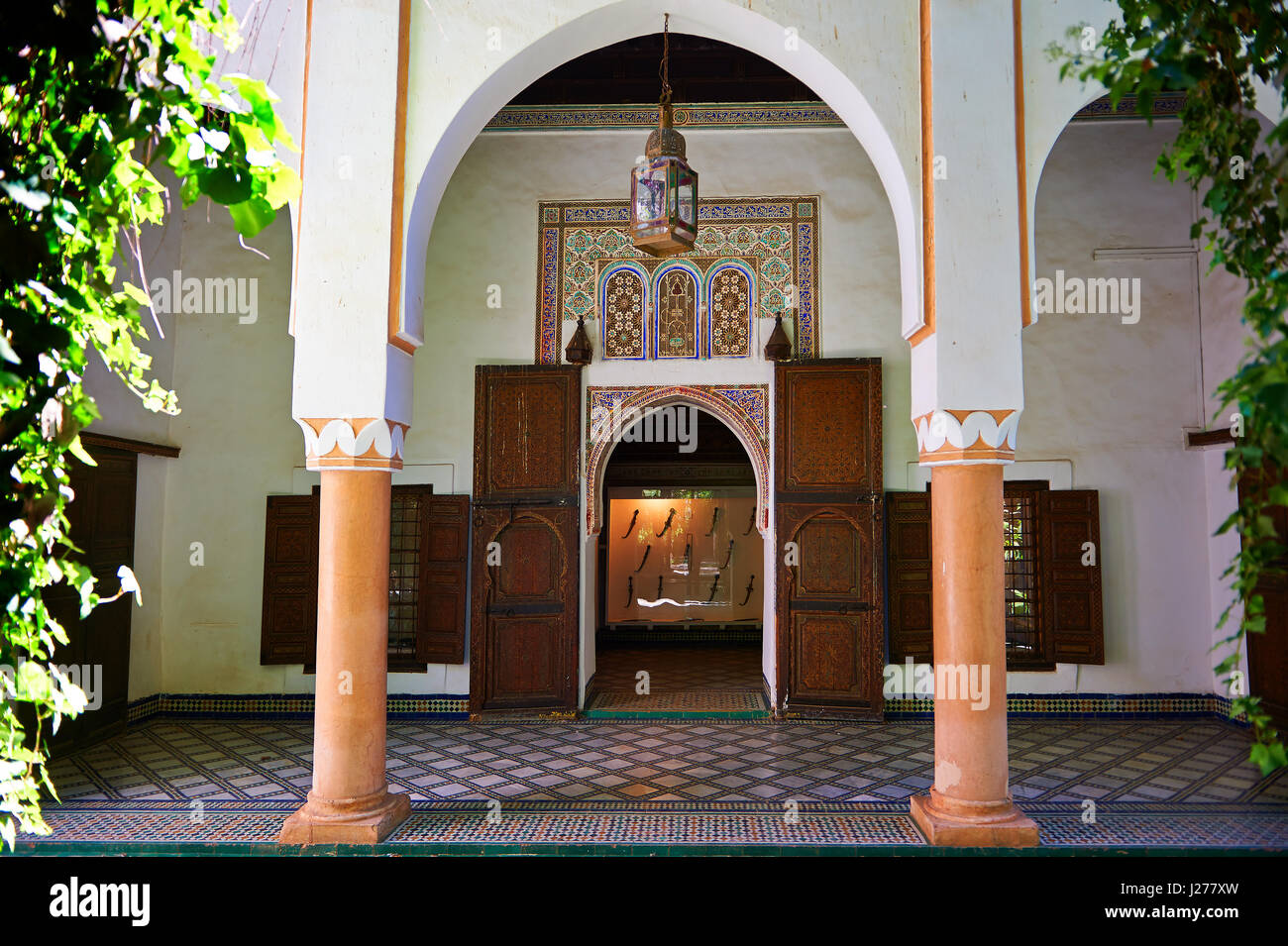 Berber arabesque doors of the Petite Court, Bahia Palace, Marrakesh ...