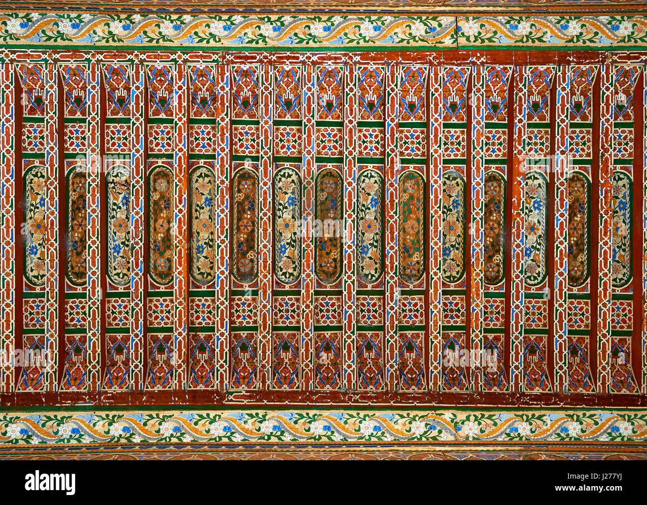 Moroccan ceiling hi-res stock photography and images - Alamy