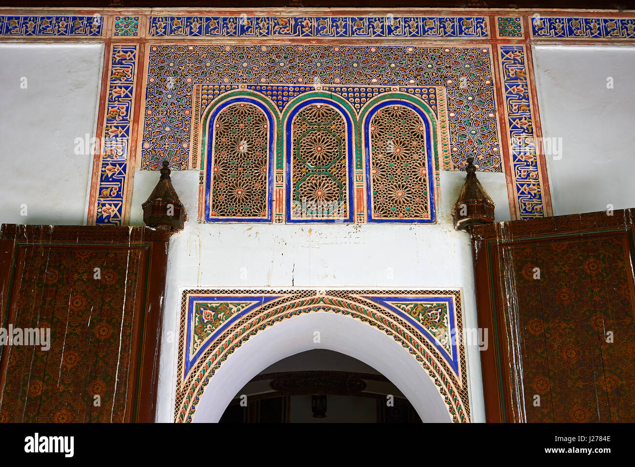 Berber arabesque Mocarabe plasterwork door surrounds.The Petite Court ...