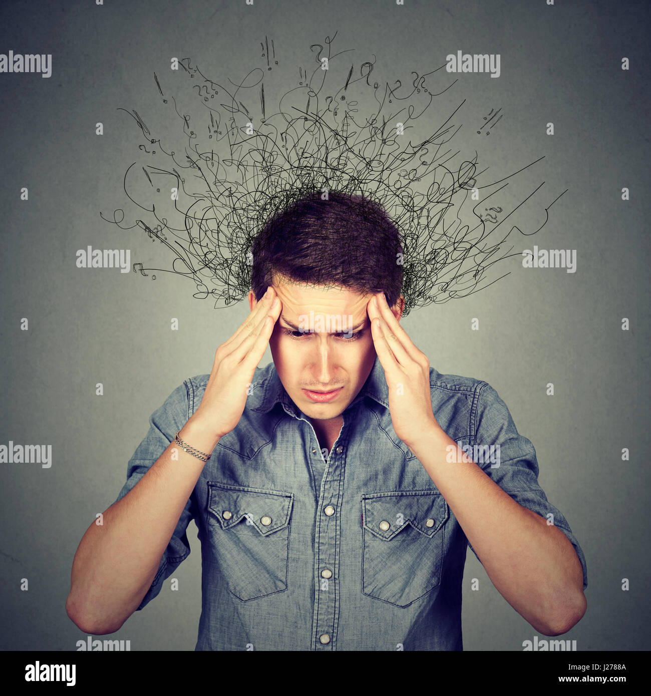 Question marks brain hi-res stock photography and images - Alamy
