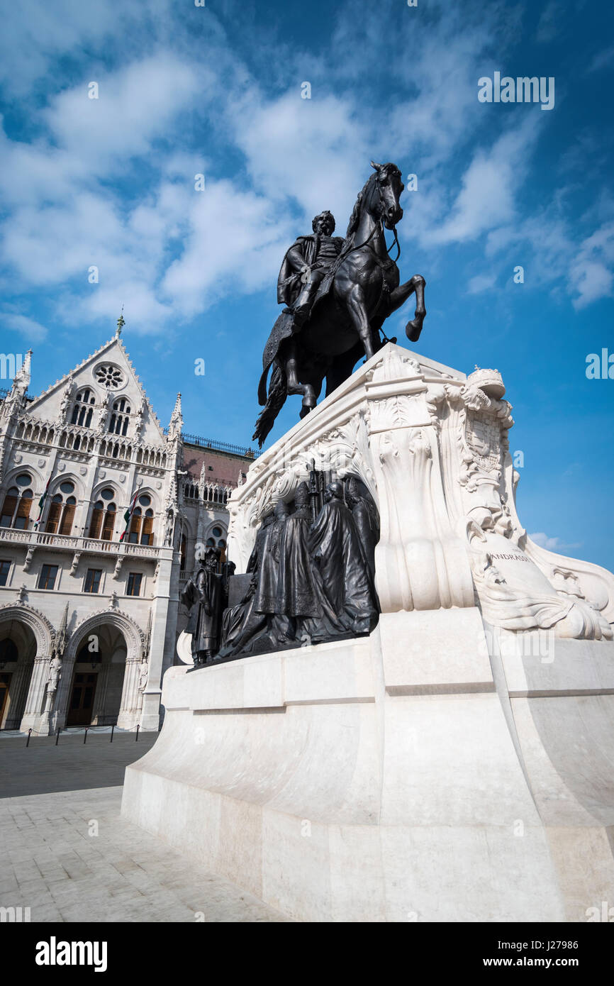 Statue of Count Gyula Andrássy, Budapest, Hungary Stock Photo - Alamy