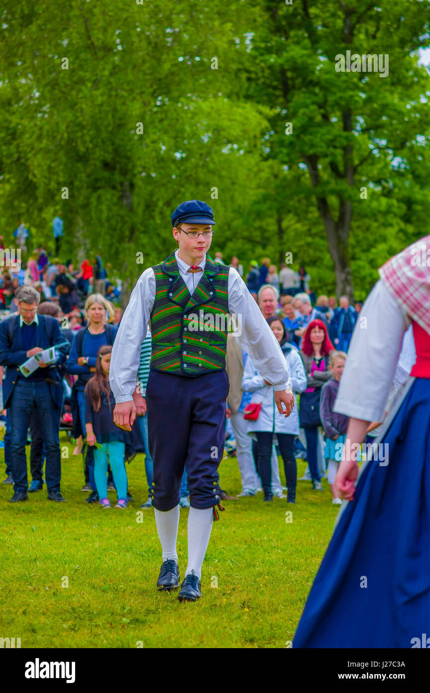 Dancing around the maypole in Midsummer, Gothemburg, Sweden Stock Photo ...