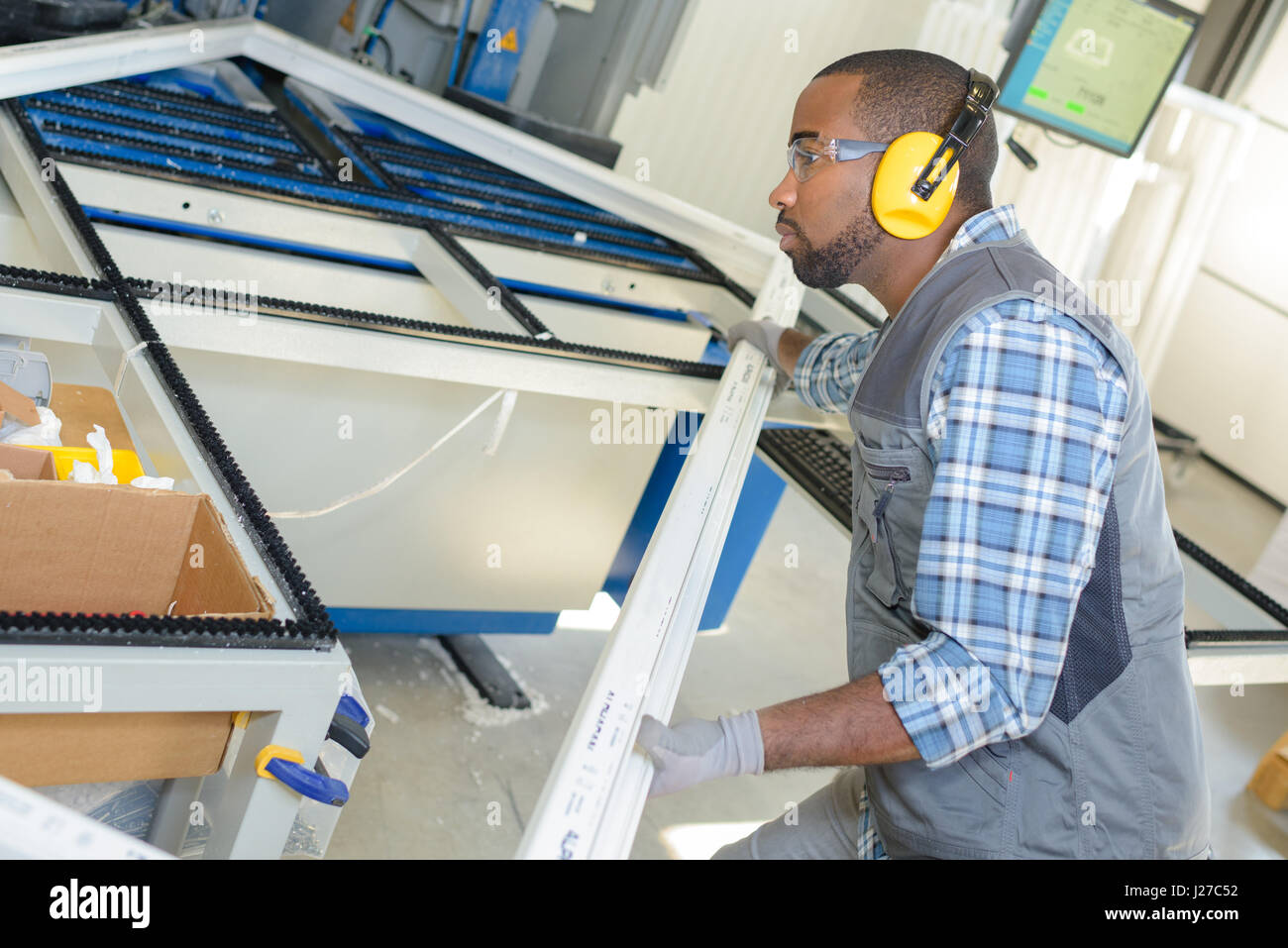 Upvc machine hi-res stock photography and images - Alamy