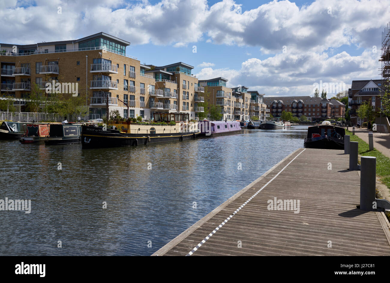 Brentford lock hi-res stock photography and images - Alamy