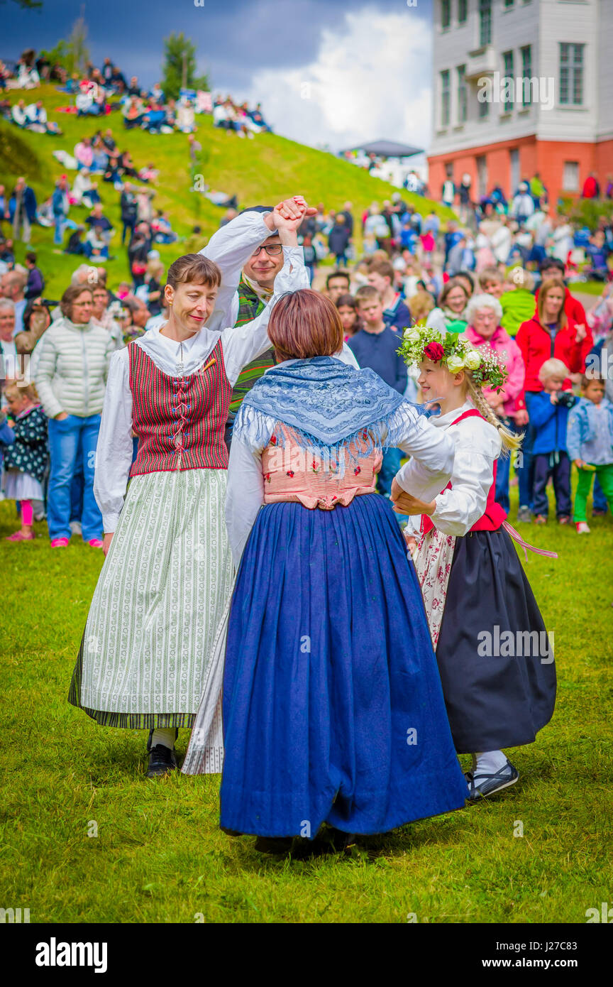 Dancing around the maypole in Midsummer, Gothemburg, Sweden Stock Photo ...