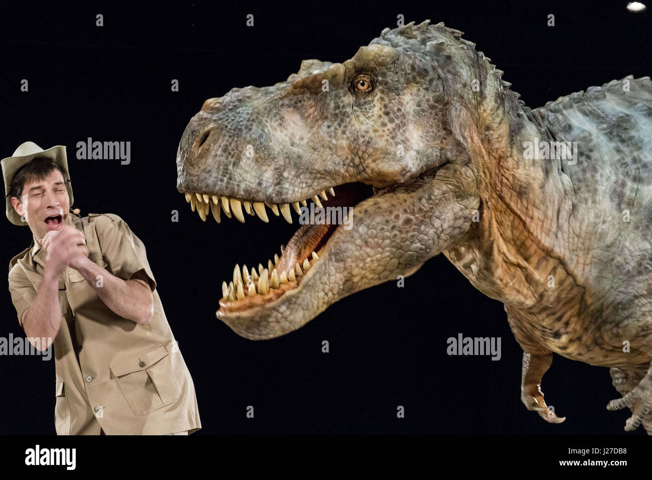 Exhibition of robotic dinosaurs hi-res stock photography and images - Alamy