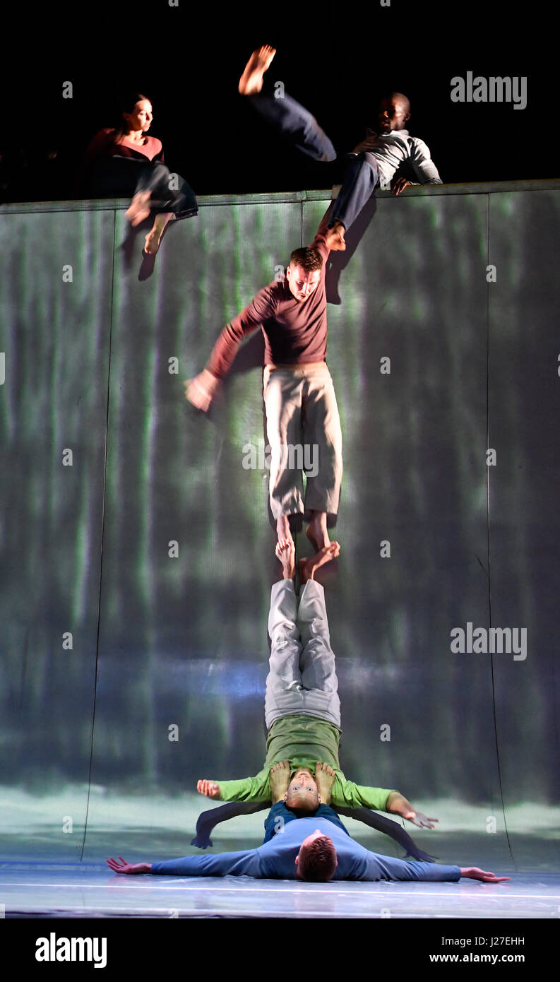 Motionhouse hi-res stock photography and images - Alamy