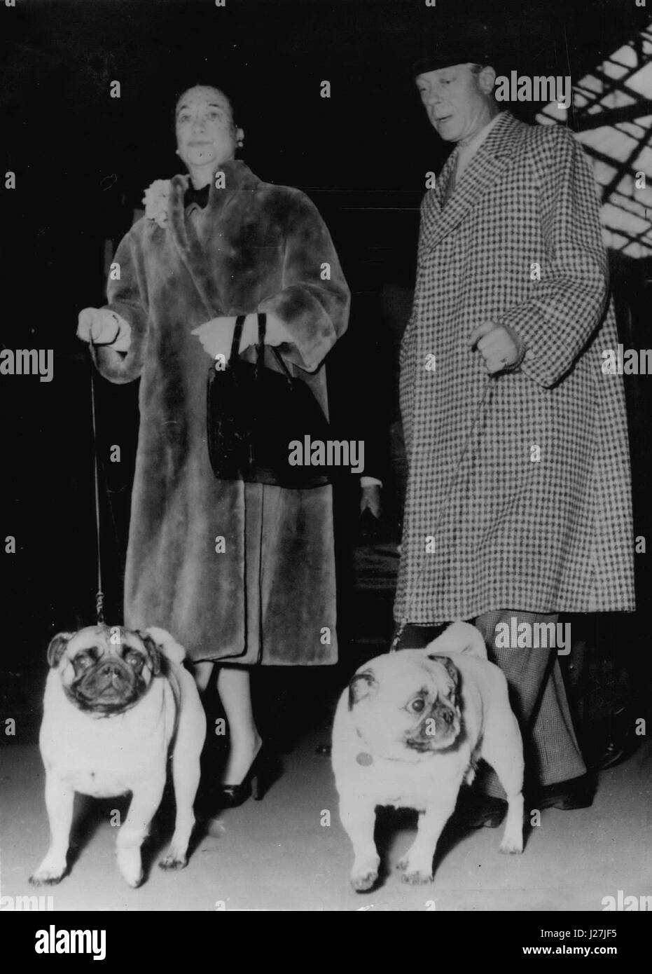 Apr. 15, 1955 - Duke and Duchess of Windsor arrive in Paris from ...