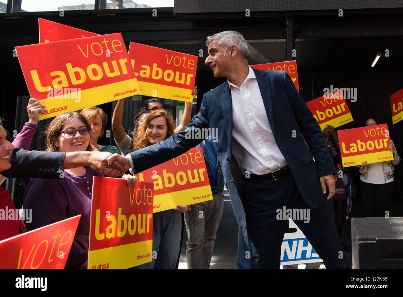 Sarah jones labour hi-res stock photography and images - Alamy