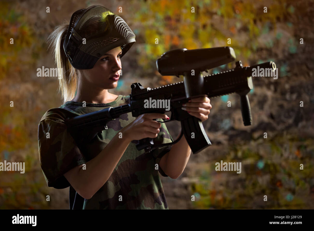 Game gun hi-res stock photography and images - Alamy